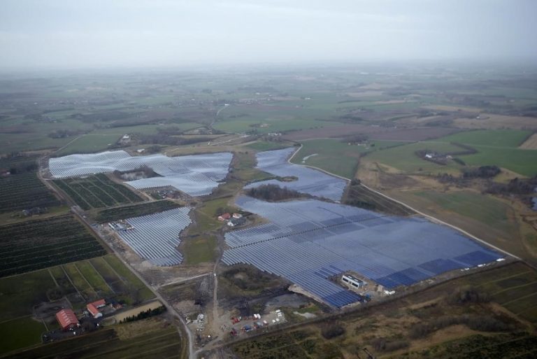 La planta solar térmica más grande del mundo cubre las necesidades de ...