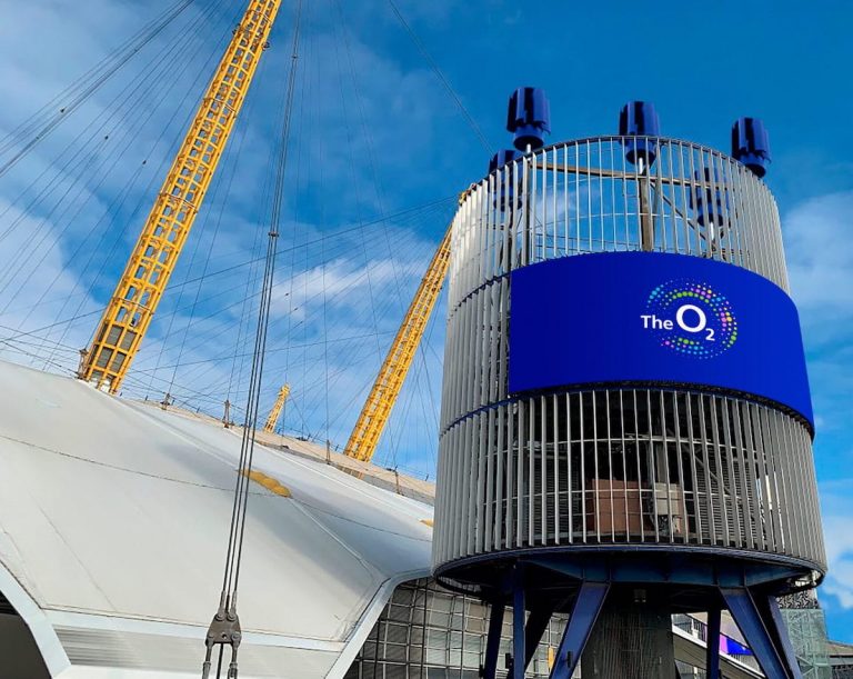 El O2 Arena de Londres apuesta por un nuevo mini aerogenerador vertical ...