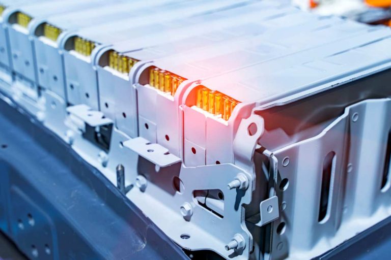 La batería de Innolith Energy podría alimentar un vehículo eléctrico ...