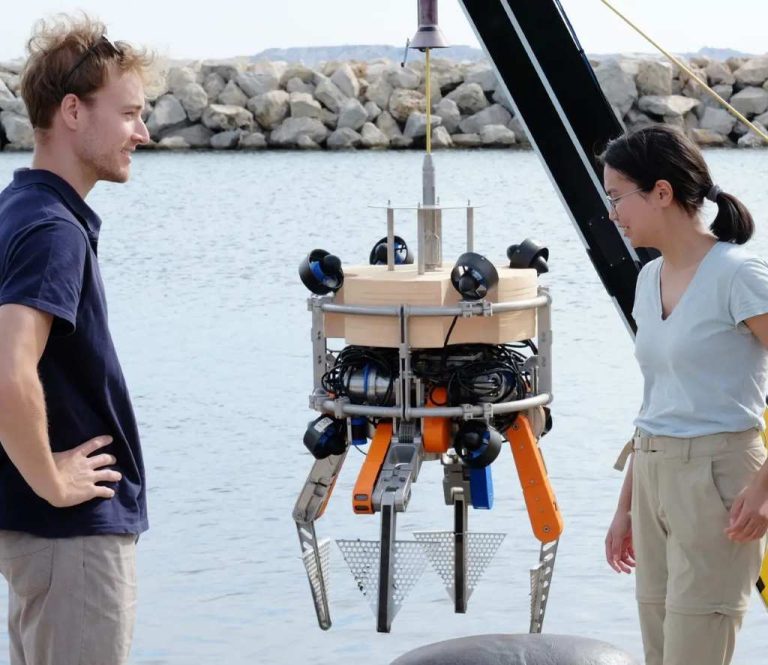 Investigadores alemanes crean robot submarino autónomo capaz de recoger ...